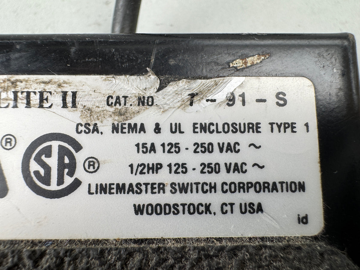 Treadlite II T-91-S Linemaster Single Pedal Footswitch – Puma Export, Inc.